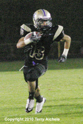 LEFT - Hermiston's Rique Cardenas on a run.[img_7330]RIGHT - Hermiston ...