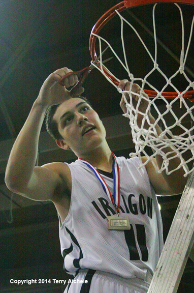 LEFT - The Irrigon Knights pose with the bracket and trophy.[img_70413 ...